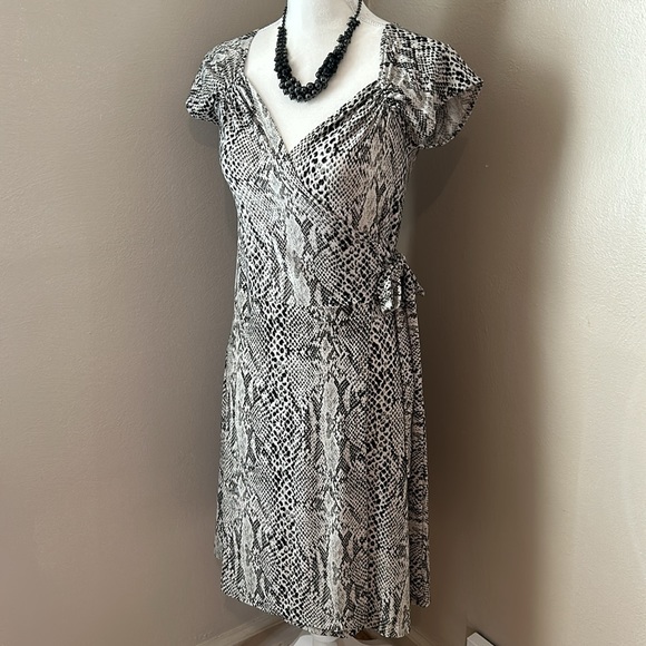 Norma Kamali | Dresses | Norma Kamali Grey Cream Black Snake Reptile ...